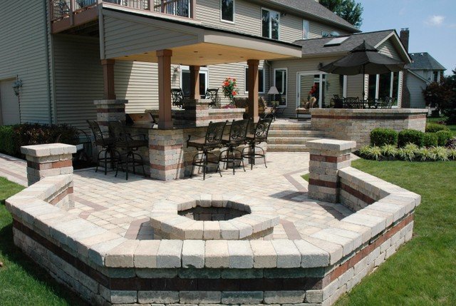 Custom Rock Work Your Backyard Needs - ECO