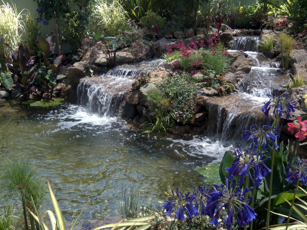 Custom Rock Work Your Backyard Needs - ECO